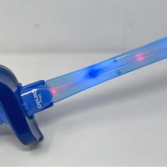 Disney | Toys | Disney On Ice Frozen Exclusive 9 Inch Light Up Pirate ...